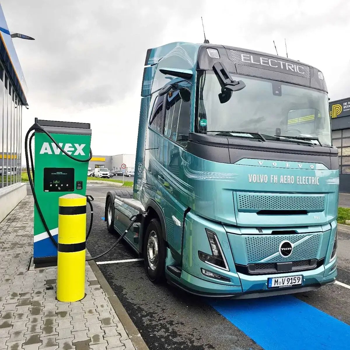 AVEX opens fast EV charging hub for cars and trucks in cooperation with Virta